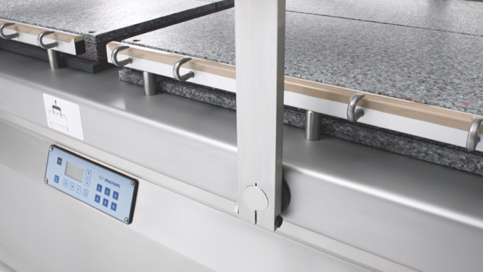 包装设备 - 腔式真空包装机 - 双室真空包装机 - C550 - MULTIVAC 莫迪维克(上海)